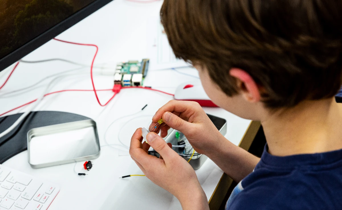Programmieren Sie Ihr erstes Python-Projekt auf einem Raspberry Pi